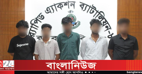 প্রেমিকদের কাছ থেকে নিয়ে কিশোরী-তরুণীদের সংবেদনশীল ছবি-ভিডিও বিক্রি ...